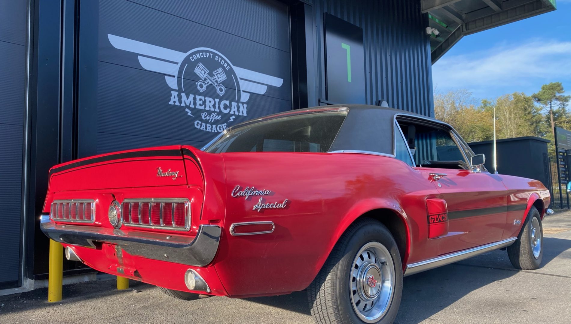 Ford Mustang GT/CS California Special 1968 - American Coffee Garage